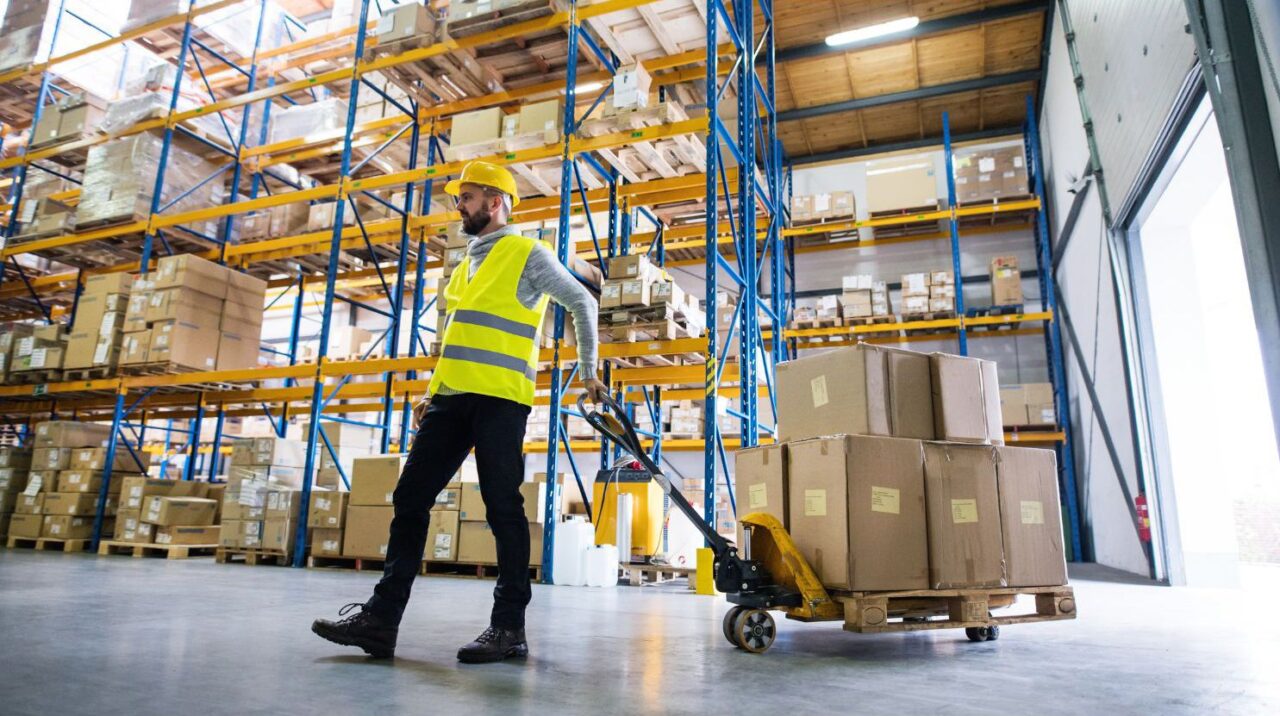 Order Picking Methods: A Guide To Warehouse Picking Systems | inVia ...